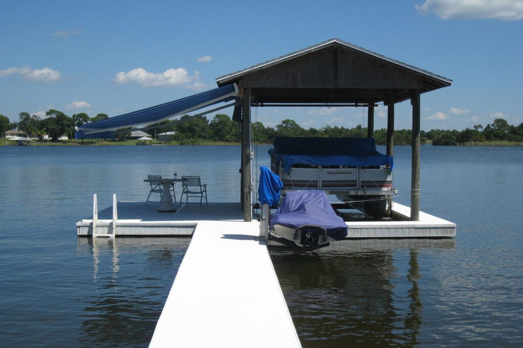 Retractable Awnings & Canopies | DAC Awnings - Durham, NCDAC Awnings